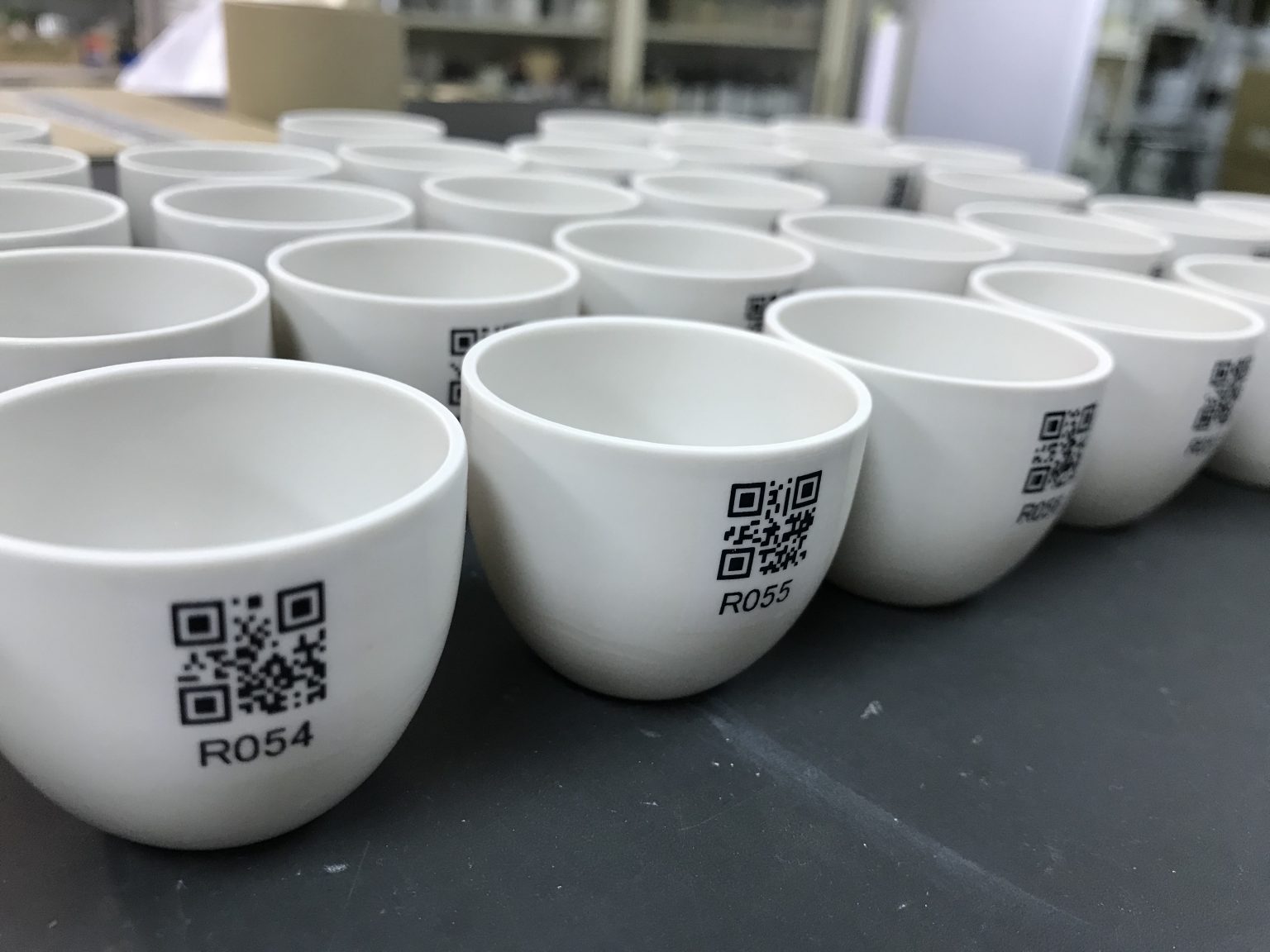 Crucible management by 2D code ｜ HEATPROOF｜YS tech CO.,LTD.